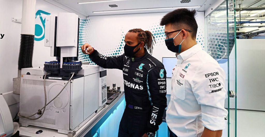 Petronas Trackside Fluid Engineer Inspires Despark College Students ...